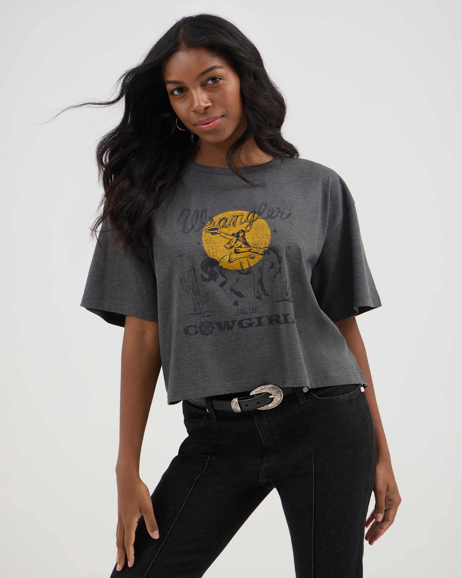 Wrangler® x Yellow Rose by Kendra Scott Cropped Graphic Tee | Kendra Scott