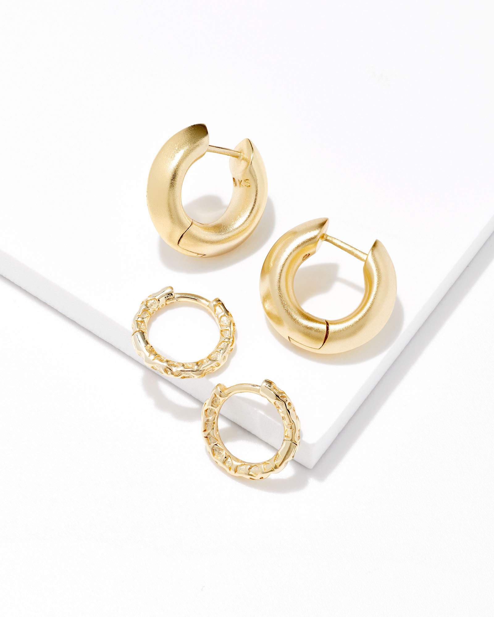 Set of 2 Huggie Earrings